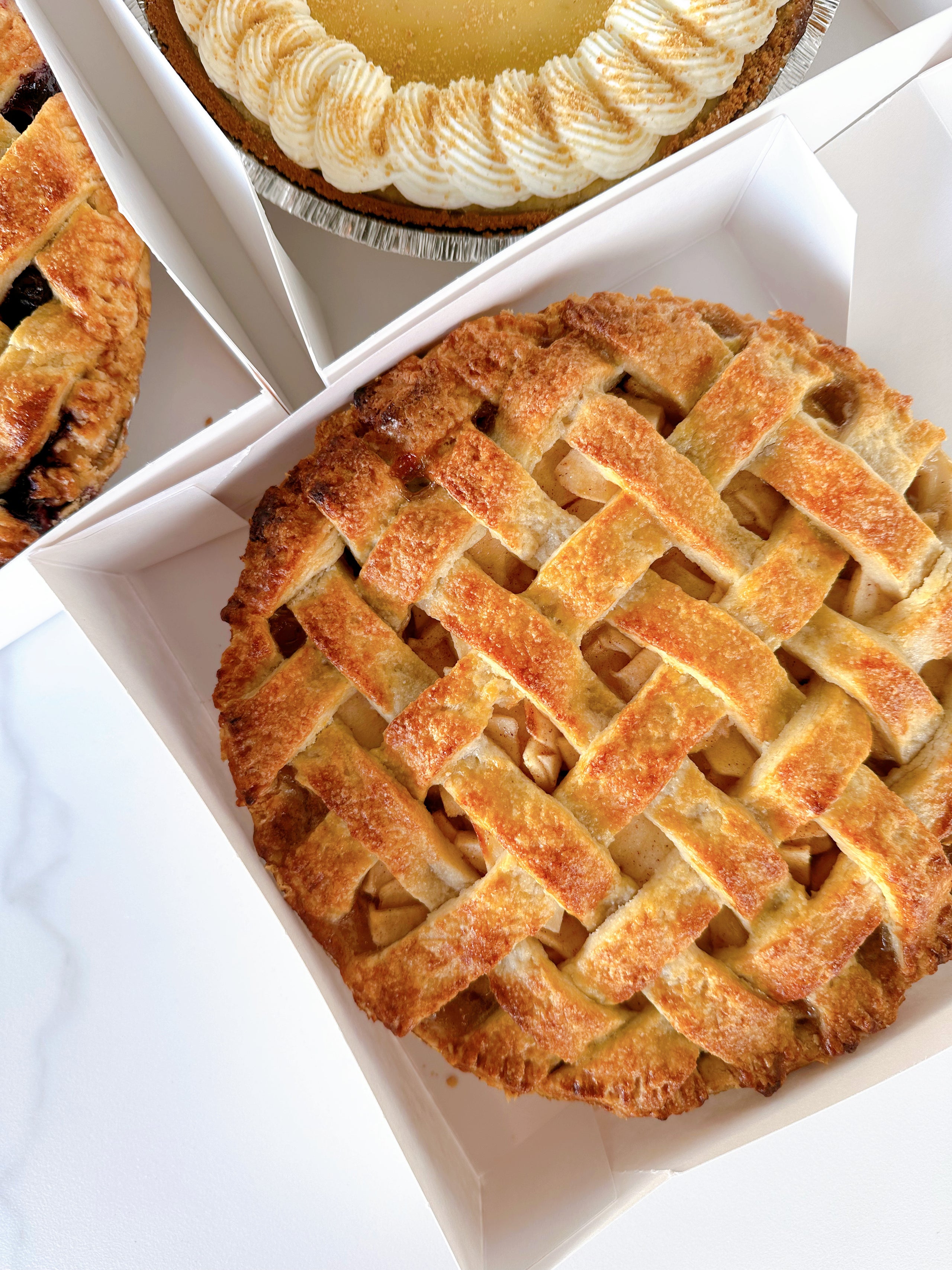 9" Apple Pie (preorder only) | Always Yours Bakery Cafe
